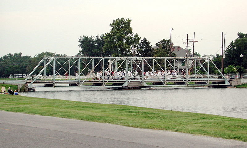 Magnolia Bridge